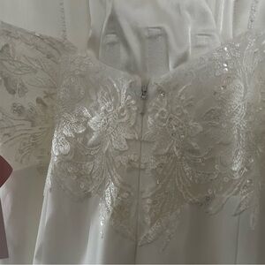 Dresses | Vowd Nwt Wedding Dress With Free Included Pearl Veil Nwt Purchased For 15 | Poshmark